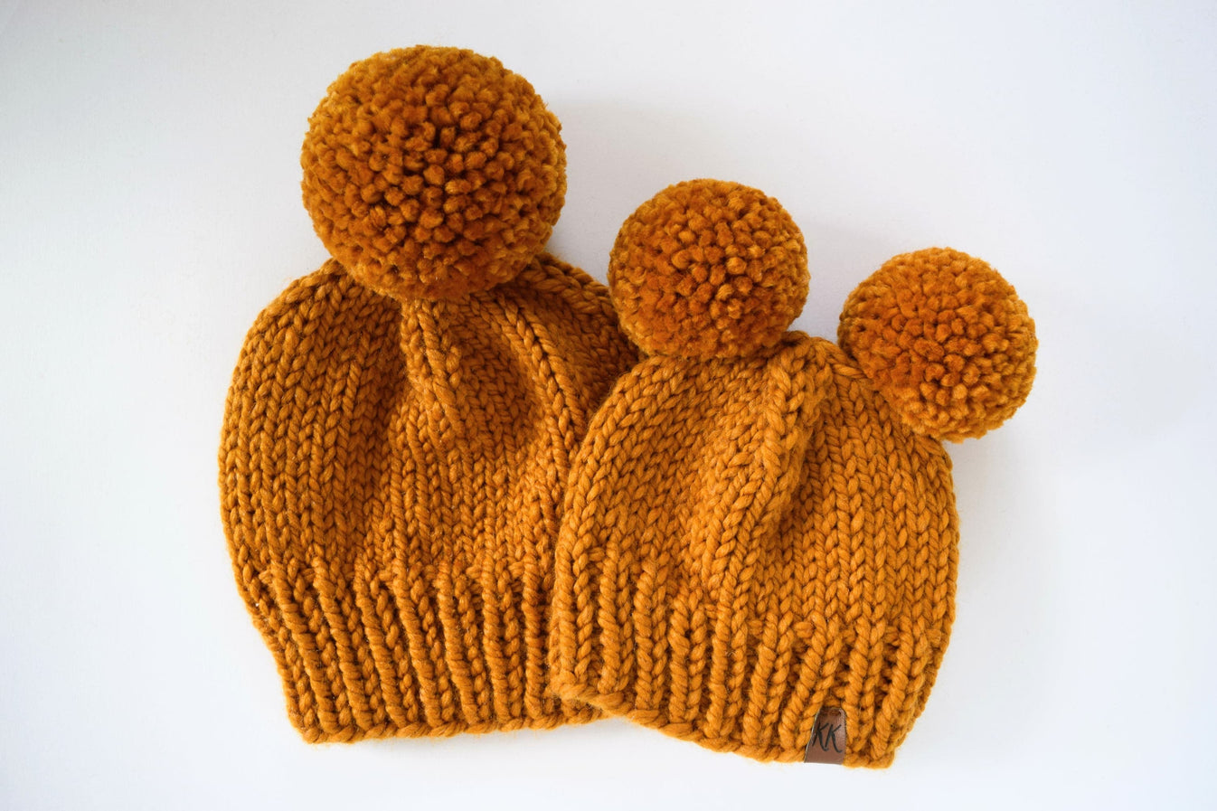 Chunky Knit Pom Pom Beanie - pattern by Knifty Knittings