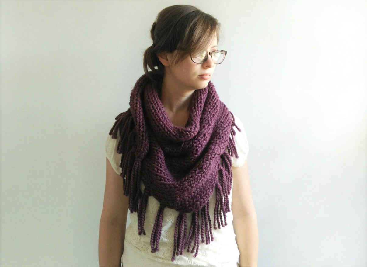 Chunky Triangle Shawl - knitting pattern by Knifty Knittings