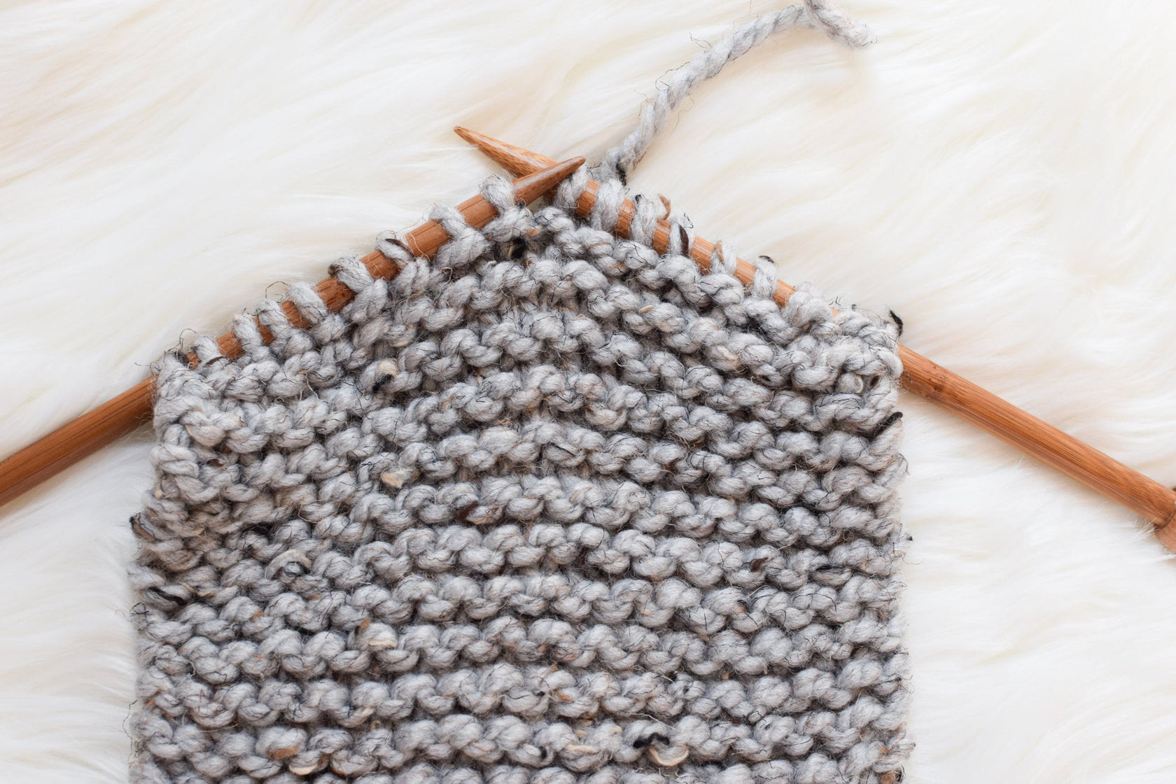 Scarf Knitting Kit - Beginner knitting kit from Knifty Knittings